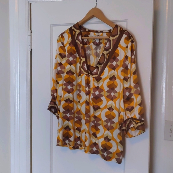 Ice | Tops | Womens Geometric Pattern Blouse | Poshmark